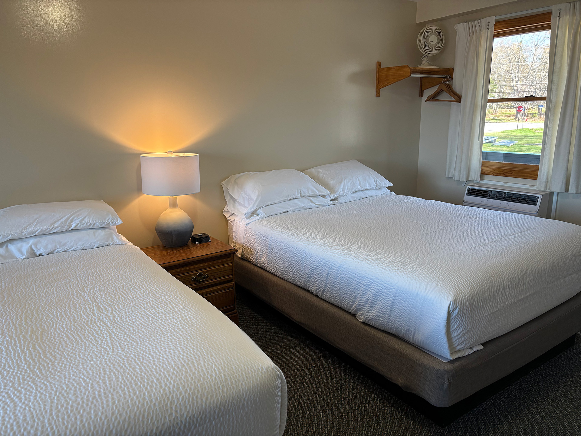 Double Queen - Juniper Lakeside Motel